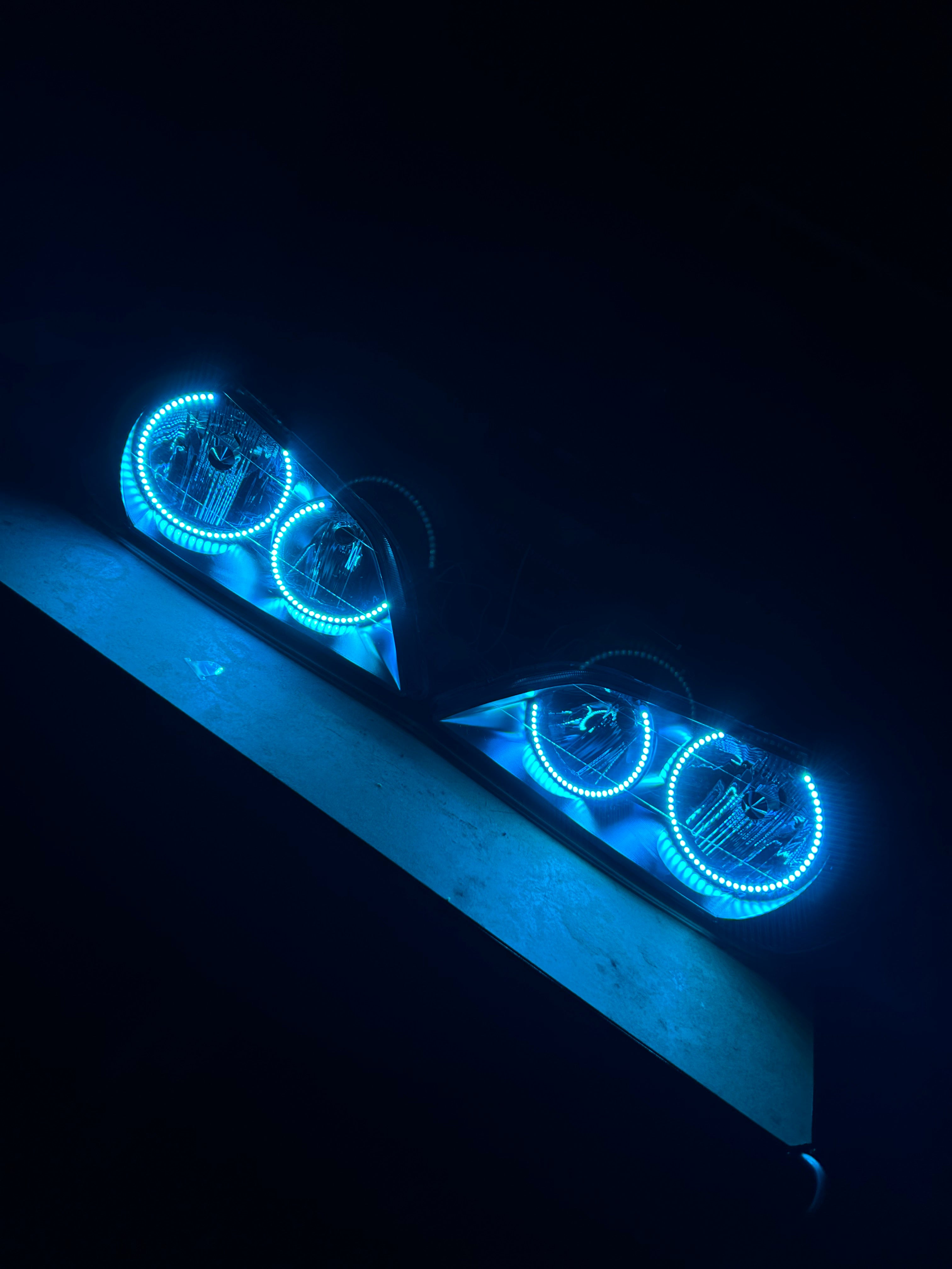 TOYOTA ALTEZZA/LEXUS IS200/IS300 BLACK HOUSING RGB HALO HEADLIGHTS ...